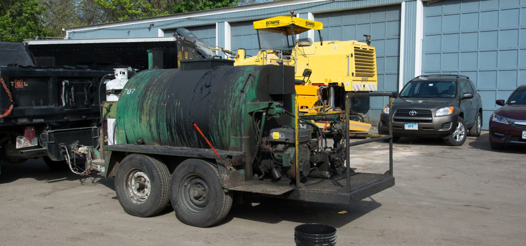 bulk_tack_rs-1_in_trailer_DSC_2828 - Tack coat trucks asphalt services ...